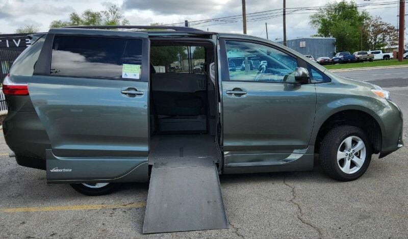 Used, Side-entry Wheelchair & Handicap Vans for Sale | The Mobility ...